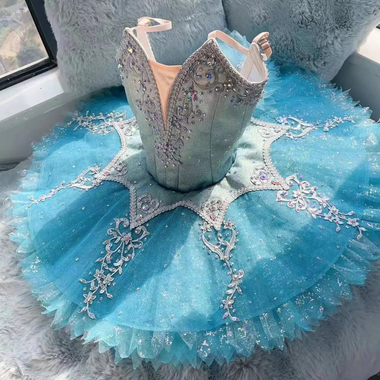 Queen of the Waters Variation – Dancewear by Patricia